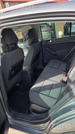 Pelēks Volkswagen Golf Plus 2011 Rīga, ar dzinēja tilpumu 1.60 L un nobraukumu 237 tūkst. km par 3500 €, foto 8 vietnē AUTOMOTO.COM.LV