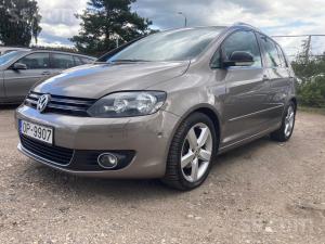 Grey Volkswagen Golf Plus 2011 in Riga, with an engine capacity of 2.00 L and mileage of 239 thousand km for 5600 €, photo  on AUTOMOTO.COM.LV