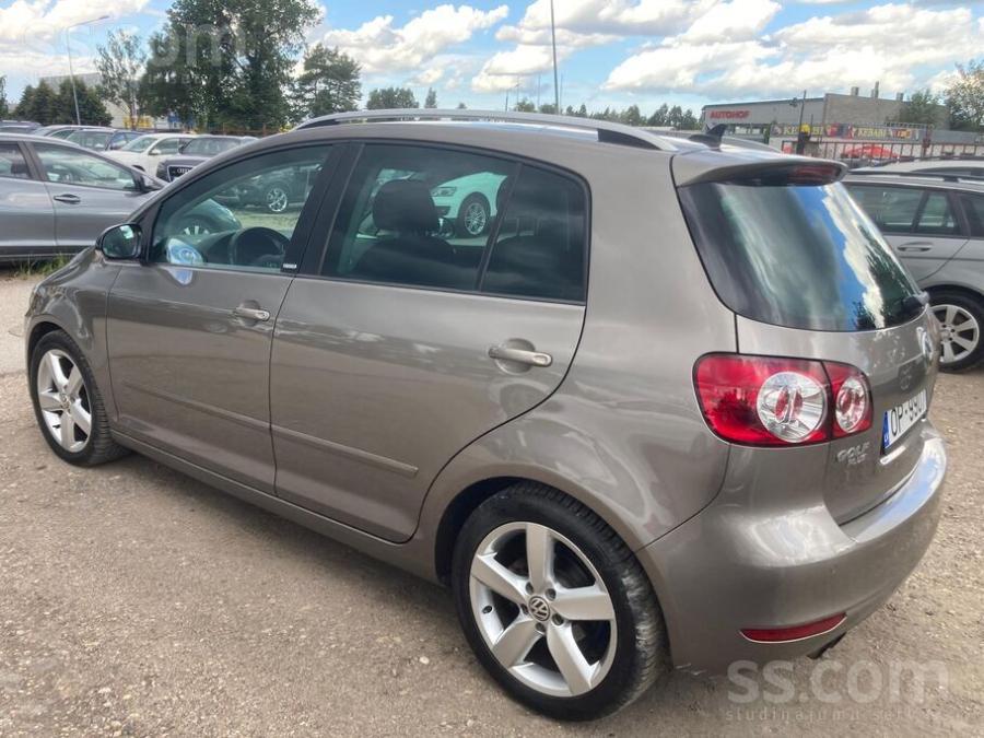 Pelēks Volkswagen Golf Plus 2011 Rīga, ar dzinēja tilpumu 2.00 L un nobraukumu 239 tūkst. km par 5600 €, foto 6 vietnē AUTOMOTO.COM.LV