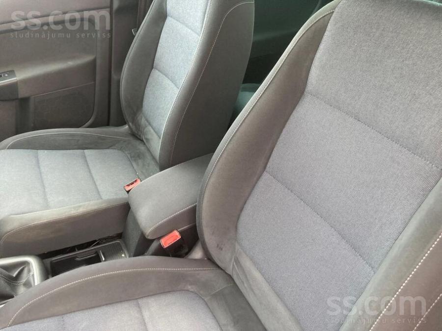 Pelēks Volkswagen Golf Plus 2011 Rīga, ar dzinēja tilpumu 2.00 L un nobraukumu 239 tūkst. km par 5600 €, foto 20 vietnē AUTOMOTO.COM.LV