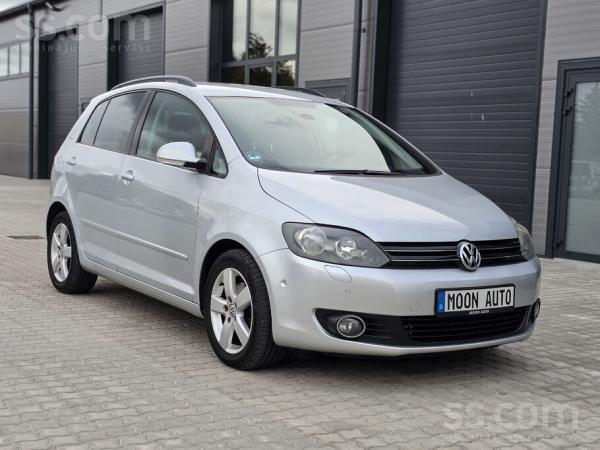 Grey Volkswagen Golf Plus 2011 in Liepaja, with an engine capacity of 1.60 L and mileage of 282 thousand km for 3890 €, photo 5 on AUTOMOTO.COM.LV