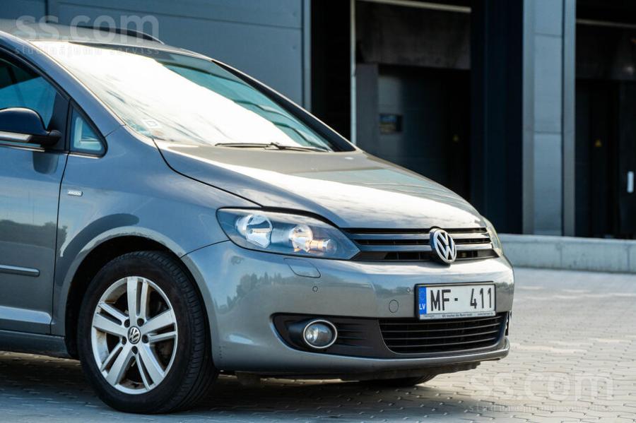 Pelēks Volkswagen Golf Plus 2012 Rīga, ar dzinēja tilpumu 1.60 L un nobraukumu 262 tūkst. km par 5200 €, foto 10 vietnē AUTOMOTO.COM.LV