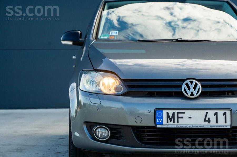 Pelēks Volkswagen Golf Plus 2012 Rīga, ar dzinēja tilpumu 1.60 L un nobraukumu 262 tūkst. km par 5200 €, foto 11 vietnē AUTOMOTO.COM.LV