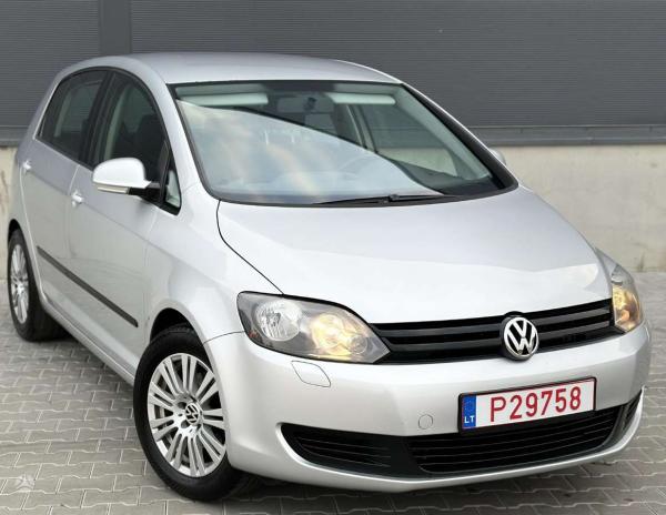 Grey Volkswagen Golf Plus 2012 in Siauliai, with an engine capacity of 1.20 L and mileage of 210 thousand km for 4000 €, photo 4 on AUTOMOTO.COM.LV