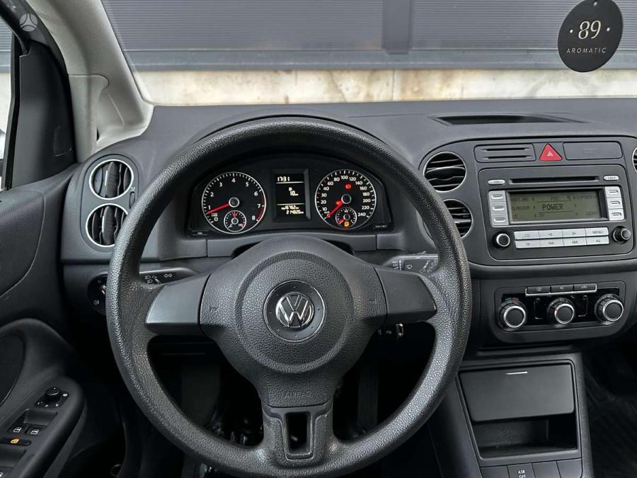 Pelēks Volkswagen Golf Plus 2012 Šauļi, ar dzinēja tilpumu 1.20 L un nobraukumu 210 tūkst. km par 4000 €, foto 20 vietnē AUTOMOTO.COM.LV