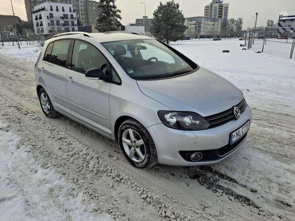 Pelēks Volkswagen Golf Plus 2012 Kauņa, ar dzinēja tilpumu 1.60 L un nobraukumu 207 tūkst. km par 5890 €, foto 5 vietnē AUTOMOTO.COM.LV