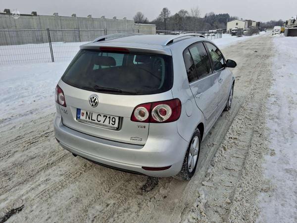 Pelēks Volkswagen Golf Plus 2012 Kauņa, ar dzinēja tilpumu 1.60 L un nobraukumu 207 tūkst. km par 5890 €, foto 8 vietnē AUTOMOTO.COM.LV