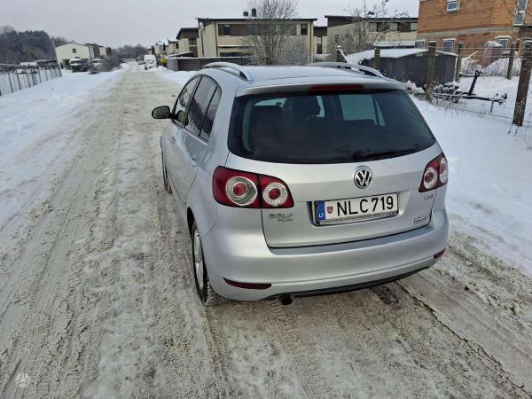 Pelēks Volkswagen Golf Plus 2012 Kauņa, ar dzinēja tilpumu 1.60 L un nobraukumu 207 tūkst. km par 5890 €, foto 9 vietnē AUTOMOTO.COM.LV
