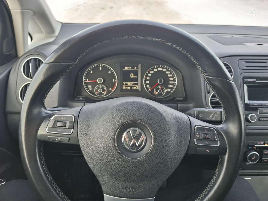 Grey Volkswagen Golf Plus 2012 in Kaunas, with an engine capacity of 1.60 L and mileage of 207 thousand km for 5890 €, photo 22 on AUTOMOTO.COM.LV