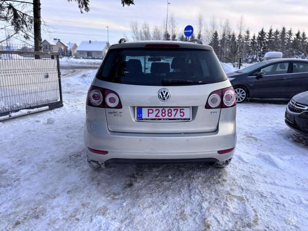 Grey Volkswagen Golf Plus 2012 in Gargzdai, with an engine capacity of 1.20 L and mileage of 68754 thousand km for 6999 €, photo 7 on AUTOMOTO.COM.LV