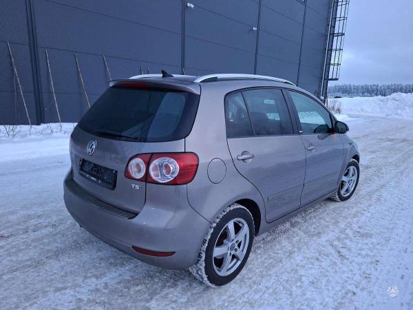 Grey Volkswagen Golf Plus 2012 in Vilnius, with an engine capacity of 1.39 L and mileage of 200 thousand km for 5650 €, photo 2 on AUTOMOTO.COM.LV