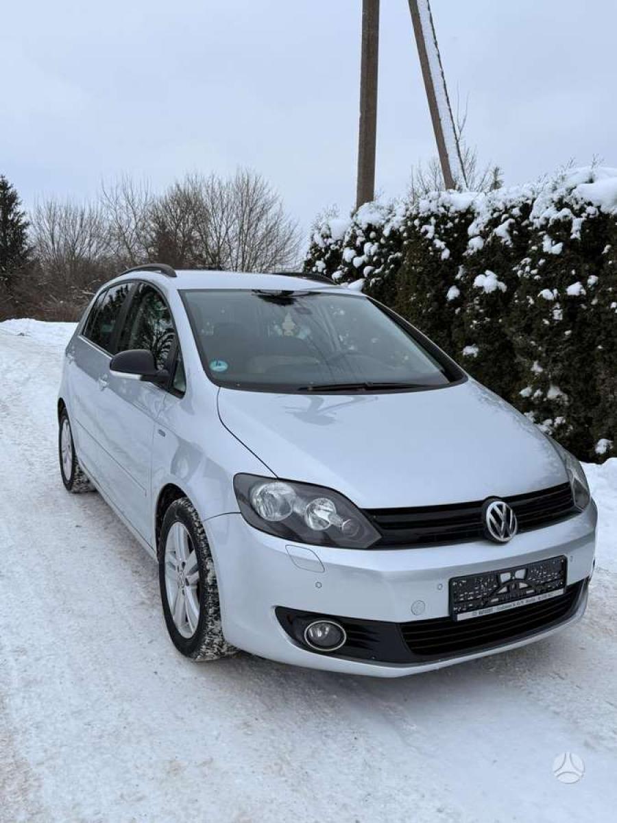 Grey Volkswagen Golf Plus 2012 in Utena, with an engine capacity of 2.00 L and mileage of 177 thousand km for 4990 €, photo 6 on AUTOMOTO.COM.LV