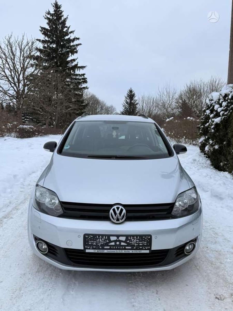 Grey Volkswagen Golf Plus 2012 in Utena, with an engine capacity of 2.00 L and mileage of 177 thousand km for 4990 €, photo 9 on AUTOMOTO.COM.LV