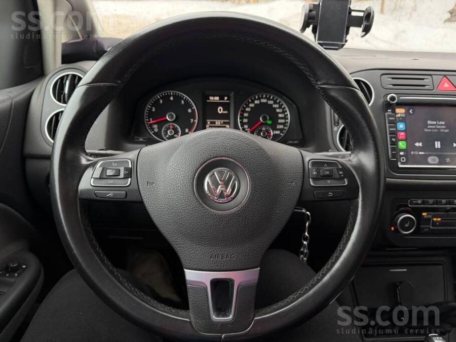 Grey Volkswagen Golf Plus 2012 in Riga, with an engine capacity of 1.40 L and mileage of 117 thousand km for 4900 €, photo 13 on AUTOMOTO.COM.LV
