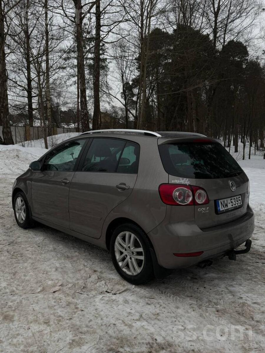Grey Volkswagen Golf Plus 2012 in Riga, with an engine capacity of 1.40 L and mileage of 117 thousand km for 4900 €, photo 14 on AUTOMOTO.COM.LV