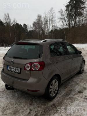 Grey Volkswagen Golf Plus 2012 in Riga, with an engine capacity of 1.40 L and mileage of 117 thousand km for 4900 €, photo 15 on AUTOMOTO.COM.LV