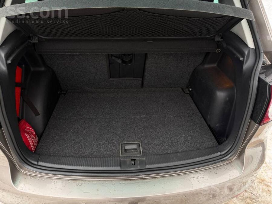 Grey Volkswagen Golf Plus 2012 in Riga, with an engine capacity of 1.40 L and mileage of 117 thousand km for 4900 €, photo 21 on AUTOMOTO.COM.LV