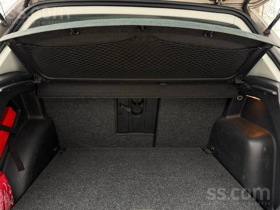 Grey Volkswagen Golf Plus 2012 in Riga, with an engine capacity of 1.40 L and mileage of 117 thousand km for 4900 €, photo 23 on AUTOMOTO.COM.LV