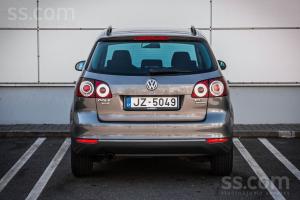 Pelēks Volkswagen Golf Plus 2012 Rīga, ar dzinēja tilpumu 1.60 L un nobraukumu 0 tūkst. km par 5995 €, foto 6 vietnē AUTOMOTO.COM.LV