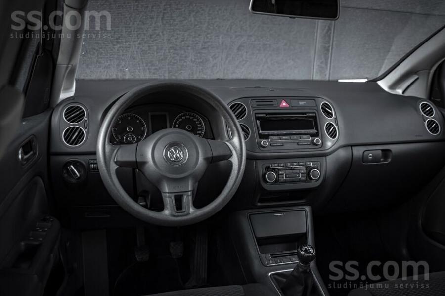 Pelēks Volkswagen Golf Plus 2012 Rīga, ar dzinēja tilpumu 1.60 L un nobraukumu 0 tūkst. km par 5995 €, foto 18 vietnē AUTOMOTO.COM.LV