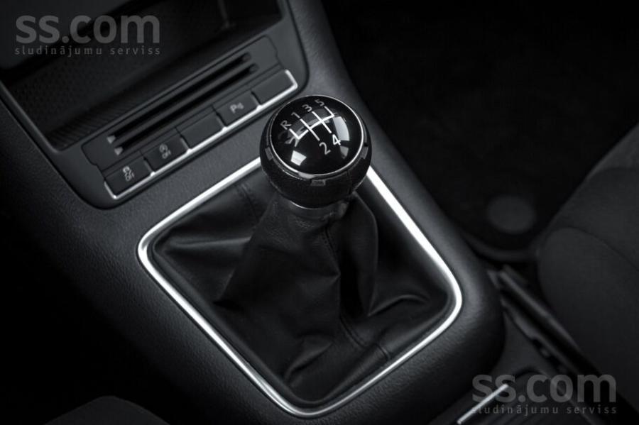 Pelēks Volkswagen Golf Plus 2012 Rīga, ar dzinēja tilpumu 1.60 L un nobraukumu 0 tūkst. km par 5995 €, foto 23 vietnē AUTOMOTO.COM.LV