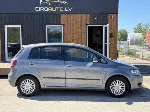 Grey Volkswagen Golf Plus 2012 in Riga, with an engine capacity of 1.60 L and mileage of 179 thousand km for 4700 €, photo 5 on AUTOMOTO.COM.LV