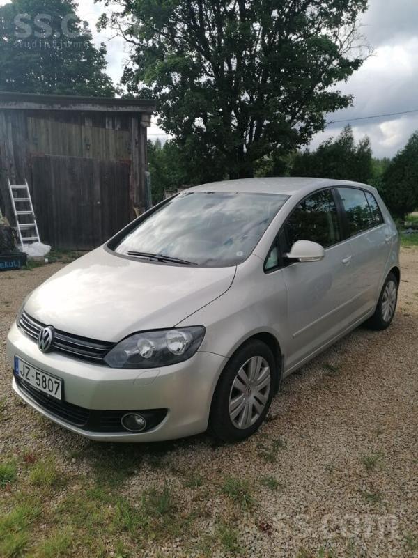 Pelēks Volkswagen Golf Plus 2012 Ogre, ar dzinēja tilpumu 1.40 L un nobraukumu 239 tūkst. km par 3500 €, foto 1 vietnē AUTOMOTO.COM.LV