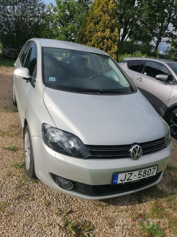 Pelēks Volkswagen Golf Plus 2012 Ogre, ar dzinēja tilpumu 1.40 L un nobraukumu 239 tūkst. km par 3500 €, foto 2 vietnē AUTOMOTO.COM.LV