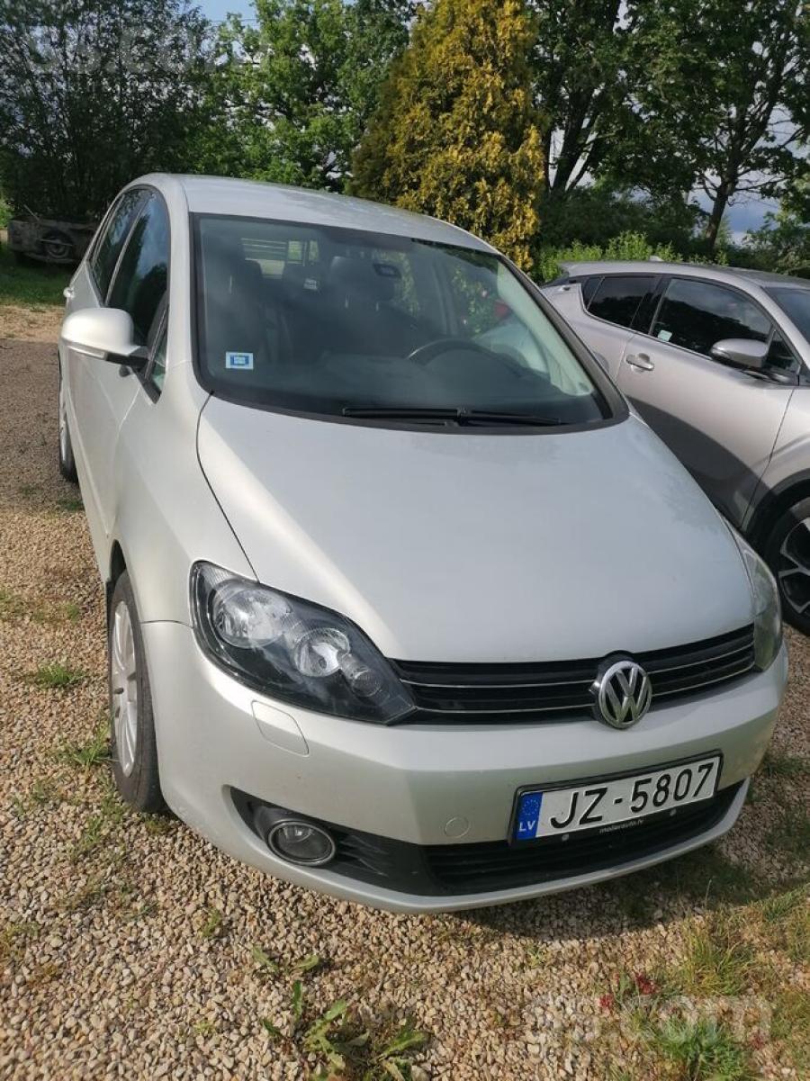 Pelēks Volkswagen Golf Plus 2012 Ogre, ar dzinēja tilpumu 1.40 L un nobraukumu 239 tūkst. km par 3500 €, foto 3 vietnē AUTOMOTO.COM.LV