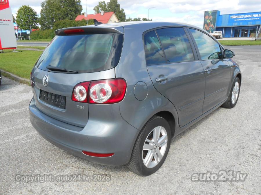 Grey Volkswagen Golf Plus 2012 in Viljandi, with an engine capacity of 1.20 L and mileage of 137 thousand km for 5990 €, photo 3 on AUTOMOTO.COM.LV
