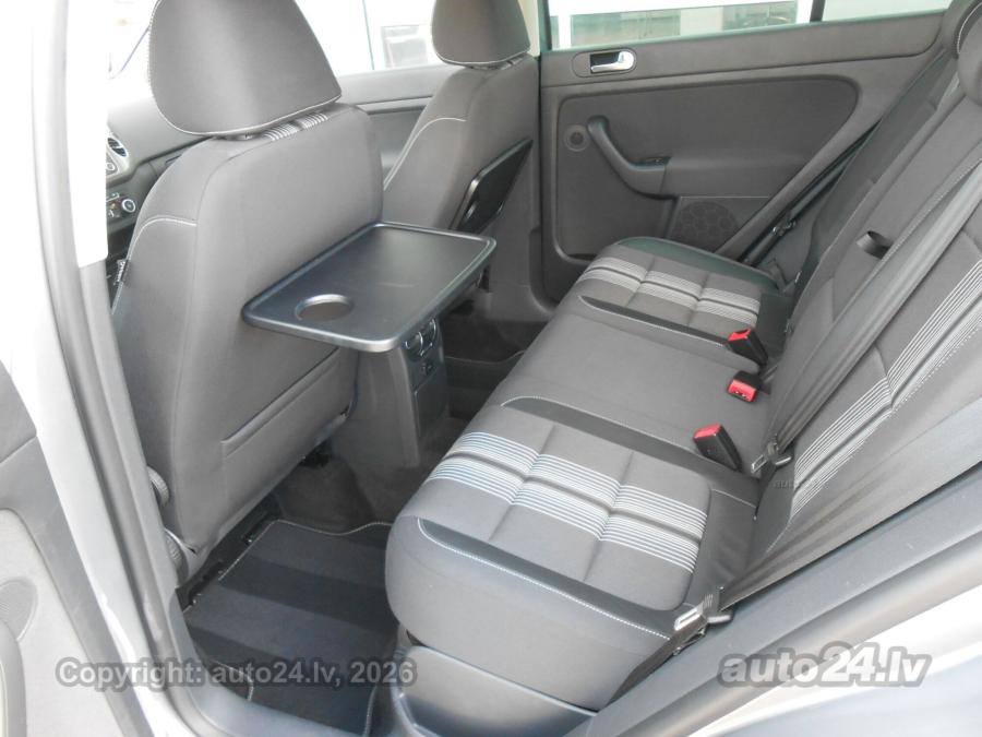 Grey Volkswagen Golf Plus 2012 in Viljandi, with an engine capacity of 1.20 L and mileage of 137 thousand km for 5990 €, photo 9 on AUTOMOTO.COM.LV