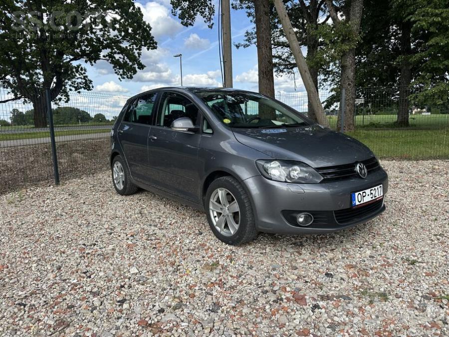 Pelēks Volkswagen Golf Plus 2012 Cēsis, ar dzinēja tilpumu 1.60 L un nobraukumu 0 tūkst. km par 6800 €, foto 4 vietnē AUTOMOTO.COM.LV