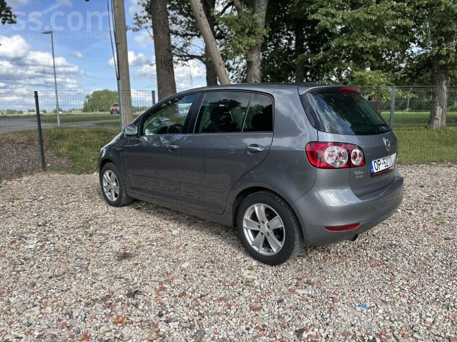 Pelēks Volkswagen Golf Plus 2012 Cēsis, ar dzinēja tilpumu 1.60 L un nobraukumu 0 tūkst. km par 6800 €, foto 6 vietnē AUTOMOTO.COM.LV