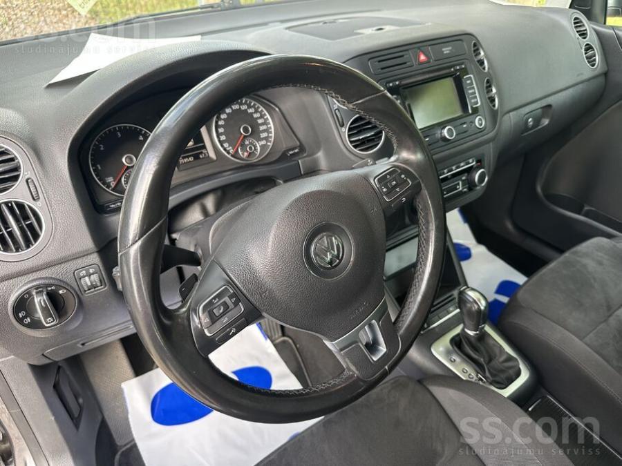 Pelēks Volkswagen Golf Plus 2012 Cēsis, ar dzinēja tilpumu 1.60 L un nobraukumu 0 tūkst. km par 6800 €, foto 17 vietnē AUTOMOTO.COM.LV