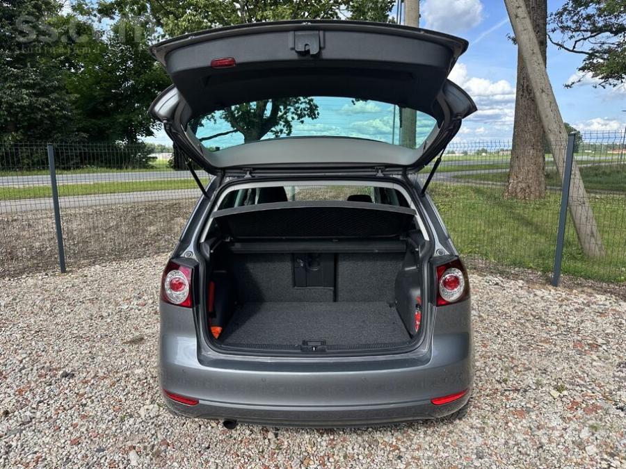 Pelēks Volkswagen Golf Plus 2012 Cēsis, ar dzinēja tilpumu 1.60 L un nobraukumu 0 tūkst. km par 6800 €, foto 21 vietnē AUTOMOTO.COM.LV