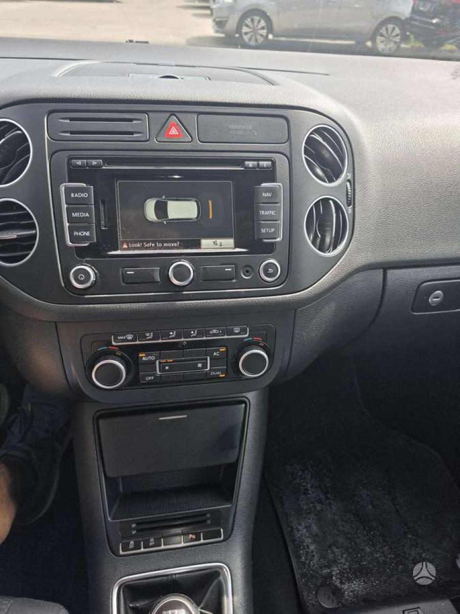 Серый Фольксваген Гольф Плюс 2012 в Укмерге, объемом двигателя 1.60 л и пробегом 280 тыс. км за 3550 €, фото 11 на AUTOMOTO.COM.LV