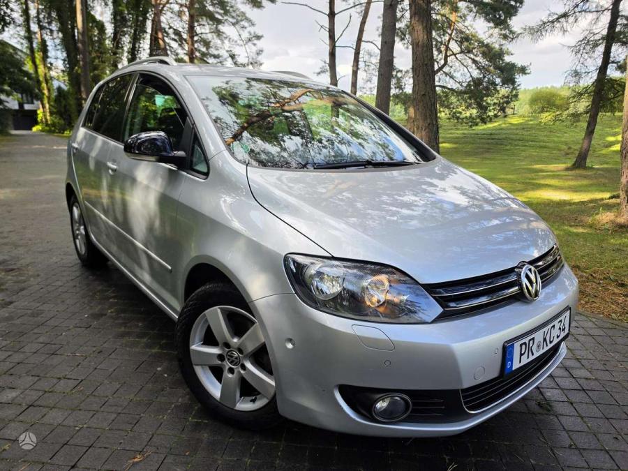 Pelēks Volkswagen Golf Plus 2012 Prienai, ar dzinēja tilpumu 1.60 L un nobraukumu 289 tūkst. km par 5399 €, foto 1 vietnē AUTOMOTO.COM.LV