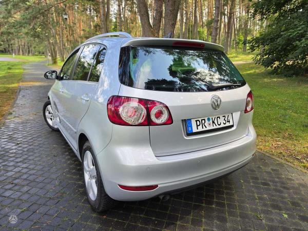 Pelēks Volkswagen Golf Plus 2012 Prienai, ar dzinēja tilpumu 1.60 L un nobraukumu 289 tūkst. km par 5399 €, foto 6 vietnē AUTOMOTO.COM.LV