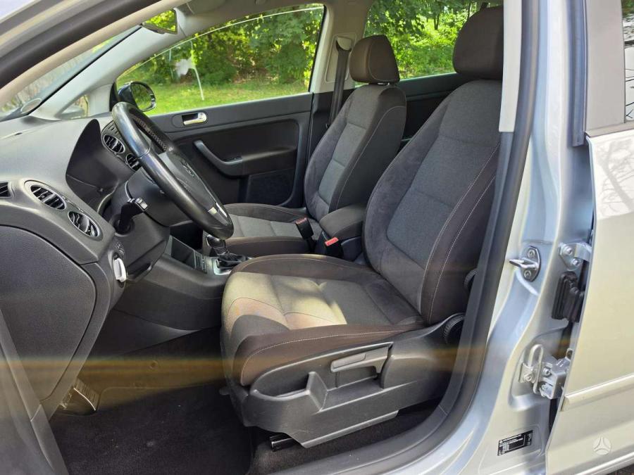 Pelēks Volkswagen Golf Plus 2012 Prienai, ar dzinēja tilpumu 1.60 L un nobraukumu 289 tūkst. km par 5399 €, foto 9 vietnē AUTOMOTO.COM.LV