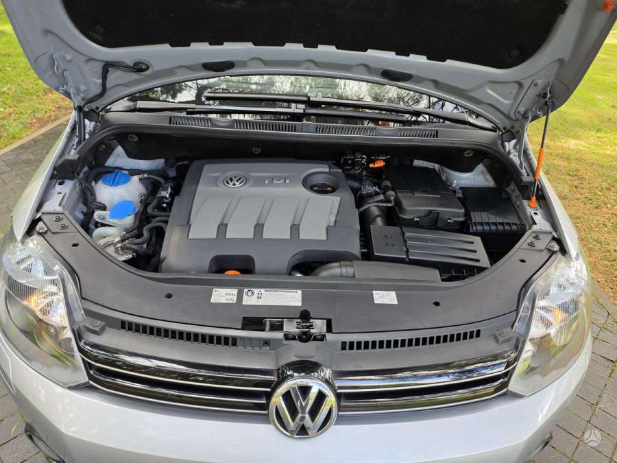 Pelēks Volkswagen Golf Plus 2012 Prienai, ar dzinēja tilpumu 1.60 L un nobraukumu 289 tūkst. km par 5399 €, foto 17 vietnē AUTOMOTO.COM.LV