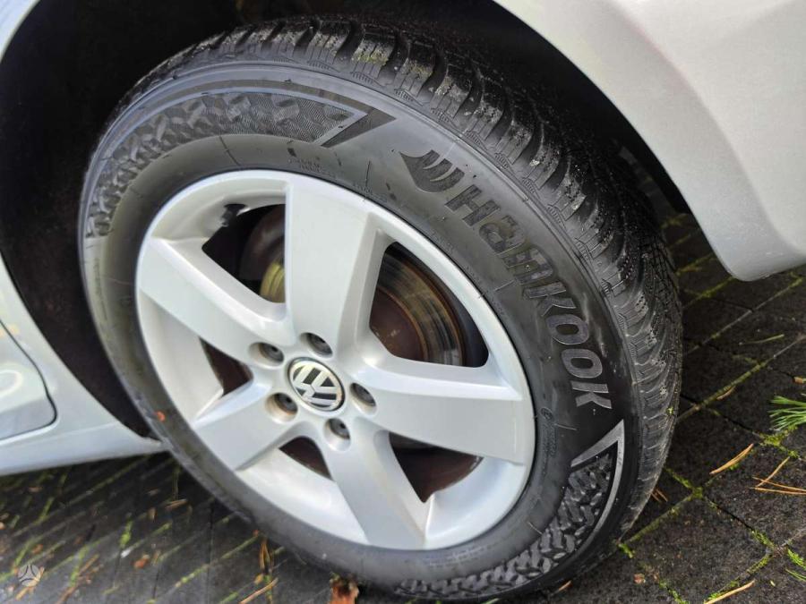 Pelēks Volkswagen Golf Plus 2012 Prienai, ar dzinēja tilpumu 1.60 L un nobraukumu 289 tūkst. km par 5399 €, foto 18 vietnē AUTOMOTO.COM.LV