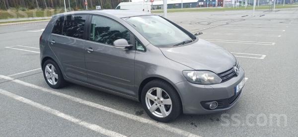Pelēks Volkswagen Golf Plus 2012 Rīga, ar dzinēja tilpumu 1.60 L un nobraukumu 280 tūkst. km par 6500 €, foto 8 vietnē AUTOMOTO.COM.LV