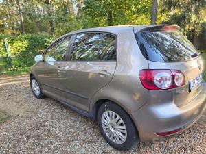 Grey Volkswagen Golf Plus 2012 in Riga, with an engine capacity of 1.40 L and mileage of 261 thousand km for 2600 €, photo 3 on AUTOMOTO.COM.LV