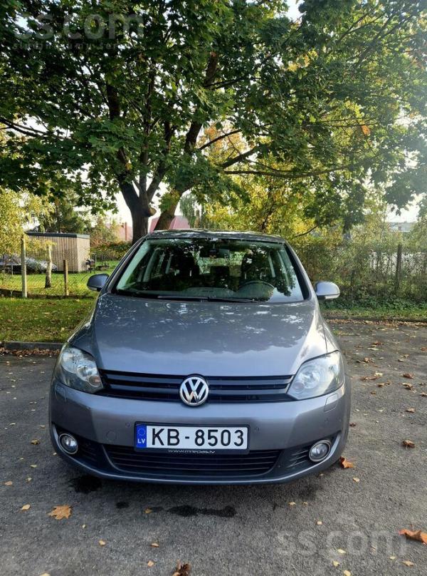 Grey Volkswagen Golf Plus 2012 in Jekabpils, with an engine capacity of 1.60 L and mileage of 224 thousand km for 4200 €, photo 4 on AUTOMOTO.COM.LV