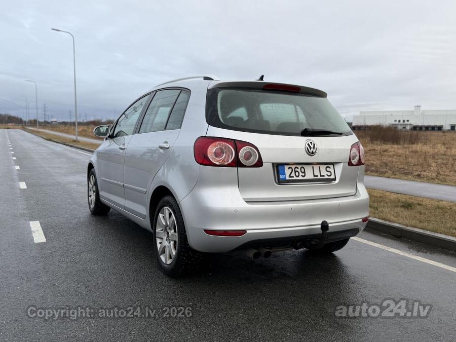 Grey Volkswagen Golf Plus 2013 in Tallinn, with an engine capacity of 2.00 L and mileage of 231 thousand km for 5500 €, photo 4 on AUTOMOTO.COM.LV