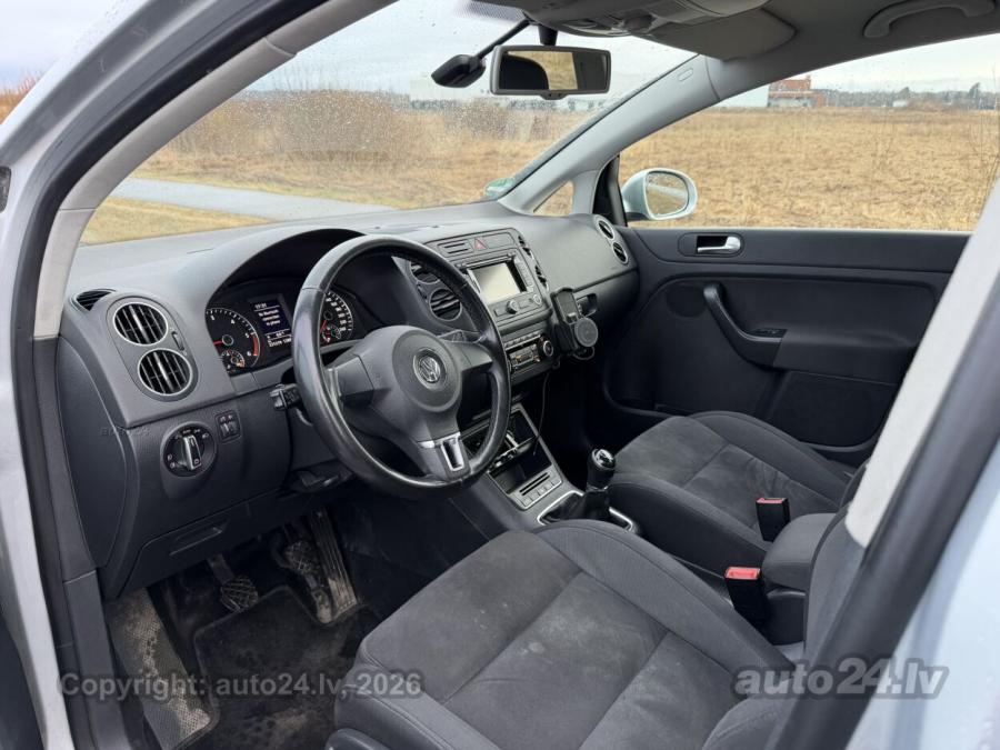 Grey Volkswagen Golf Plus 2013 in Tallinn, with an engine capacity of 2.00 L and mileage of 231 thousand km for 5500 €, photo 11 on AUTOMOTO.COM.LV