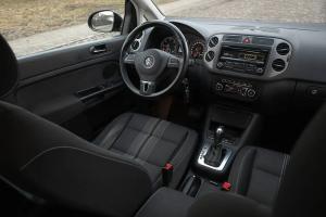 Pelēks Volkswagen Golf Plus 2013 Jelgava, ar dzinēja tilpumu 2.00 L un nobraukumu 114 tūkst. km par 8300 €, foto 8 vietnē AUTOMOTO.COM.LV