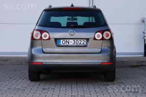 Pelēks Volkswagen Golf Plus 2013 Rīga, ar dzinēja tilpumu 1.60 L un nobraukumu 309 tūkst. km par 3995 €, foto 7 vietnē AUTOMOTO.COM.LV