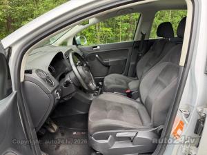 Grey Volkswagen Golf Plus 2013 in Tallinn, with an engine capacity of 2.00 L and mileage of 233 thousand km for 4500 €, photo 10 on AUTOMOTO.COM.LV