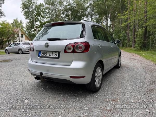 Volkswagen Golf Plus 2013 Tallina vietnē Pelēks Volkswagen Golf Plus 2013 Tallina, ar dzinēja tilpumu 2.00 L un nobraukumu 233 tūkst. km par 4500 €, foto 6 vietnē AUTOMOTO.COM.LV